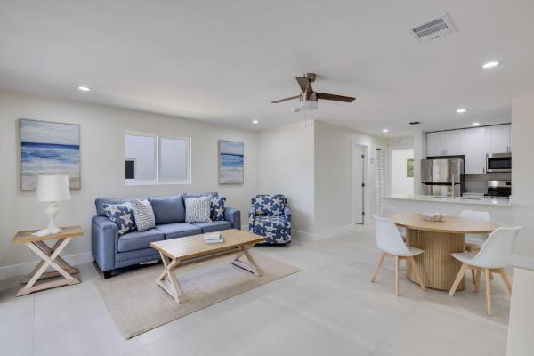 Gorgeous Residence On Sanibel East End Canal - Lighthouse Beach Park
