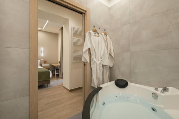 Giusi Rooms - Piazza Vittorio Guesthouse - Rome
