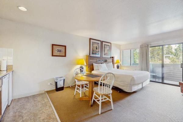 Experience An Indulgent Getaway At This Lakeland Village Deluxe Studio - South Lake Tahoe, CA