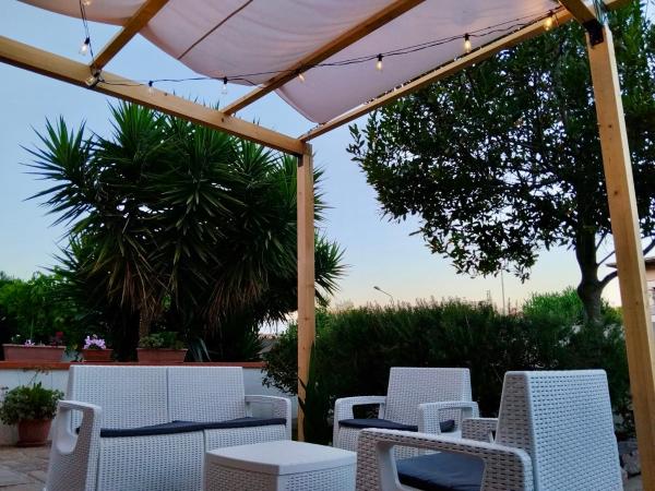 Il Glicine - Room&garden - Carloforte