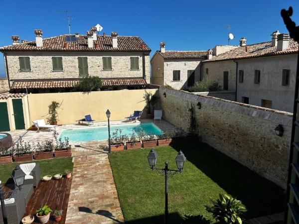 Apartment In A Village With Swimming Pool - Pesaro