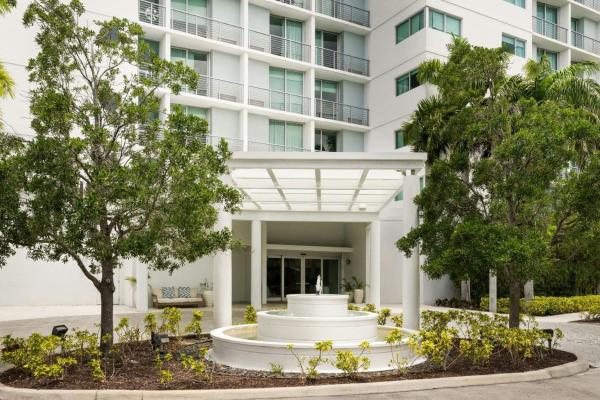 Maritime Hotel Fort Lauderdale Airport & Cruiseport - Fort Lauderdale, FL