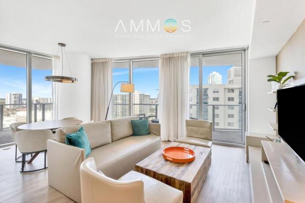 Ocean View Balcony With Pool Gym Access - Miami Gardens, FL