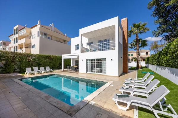 Modern Family Villa W Pool 10 Min Walk To Beach - Portimão