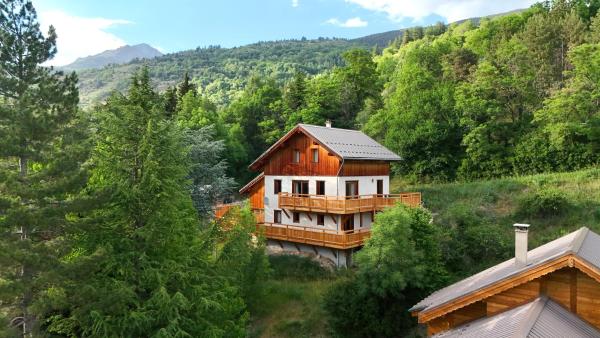 Chalet Serre Chevalier 160m2 9 Pers - Sauna, 5 Chambres - Vallouise, France