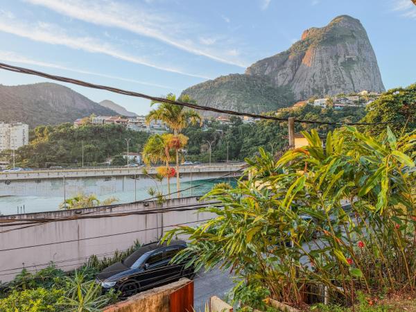 Beatiful Beach House In Rio And Amazing View Of Nature! - Rio de Janeiro