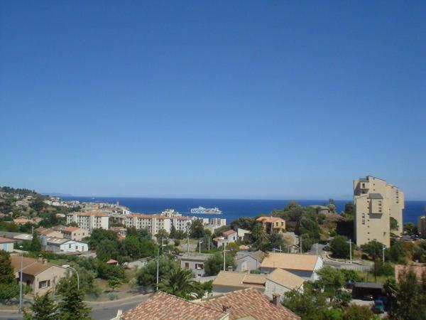 Appartement Sur Les Hauteurs De Bastia Avec Vue Mer - Plage Farinole