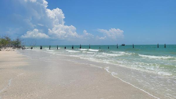 Gulf Breeze Studio - Bonita Beach Getaway - Estero, FL
