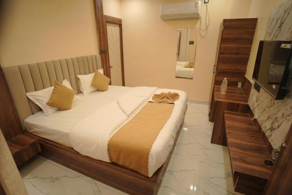 Durgesh Inn - Varanasi