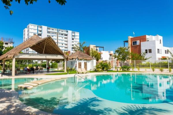 House With 3 Pools, Kids Area, 15 Minutes To The Hotel Zone - Cancún