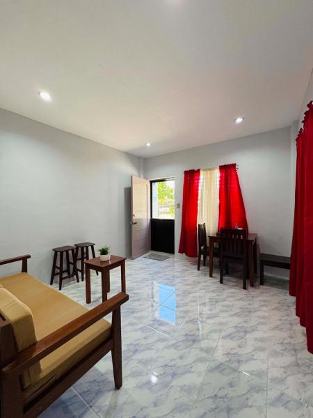 Loida & Jun's Homestay Unit 4 - Butuan City