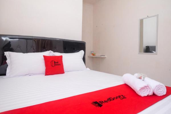 Reddoorz Syariah Near Jogja Expo Center - Yogyakarta