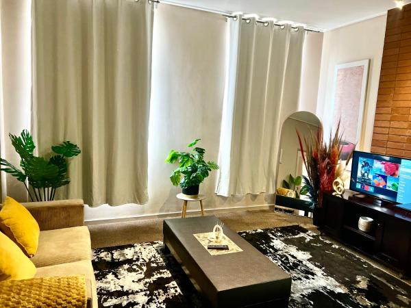 Warm & Cozy Diamonds Hotel - Johannesburg South