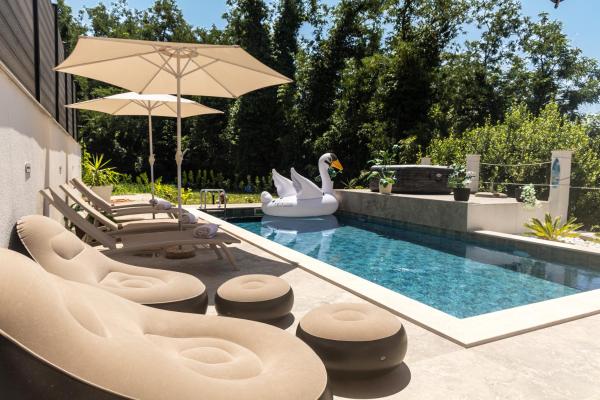 Apartments Kuc - Montenegro