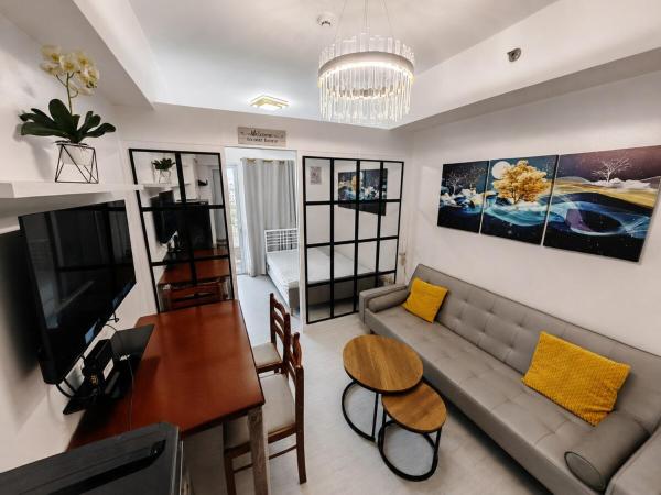 Home With Wifi, Mini Karaoke, Pool, Near Airport - Makati