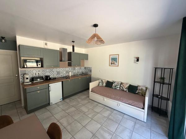 L'escapade Gite Cosy Avec Piscine Et Terrasse Vue Nature - Touraine