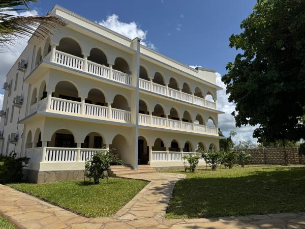 Jo's Baobab Luxury Apartments - Diani Beach