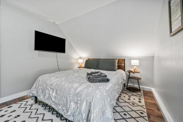 Cabot Modern Pet Friendly Apt 2nd Floor Studio - Santa's Village, Jefferson
