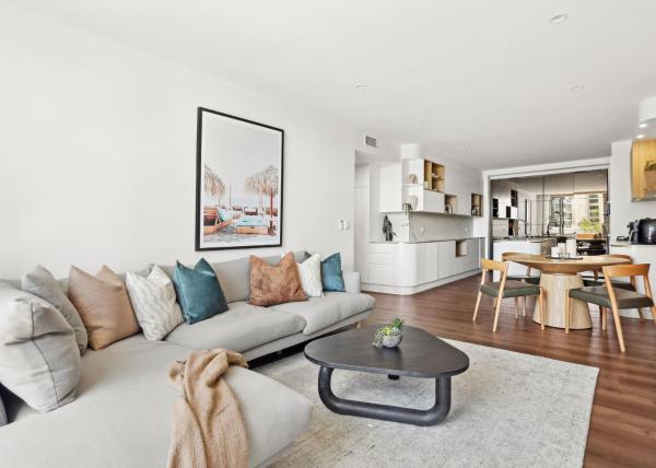 Skyline Retreat, Chippendale - Manly