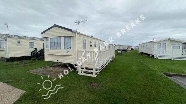 Summer Breeze - 3 Bedroom Home On West Sands, Seal Bay Resort - Hampshire