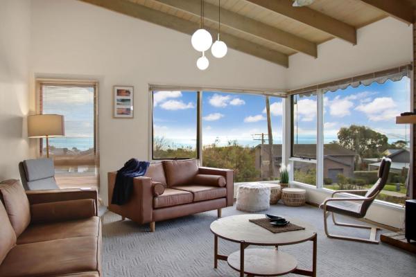 Cue The Views At Seven - Drysdale