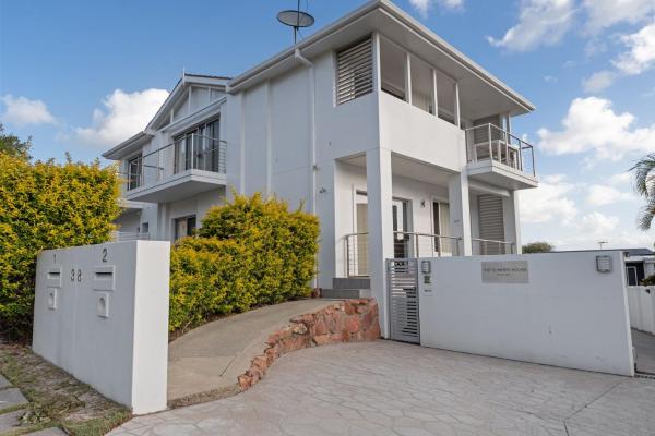 The Summer House Unit 2 Upstairs - Fingal Bay