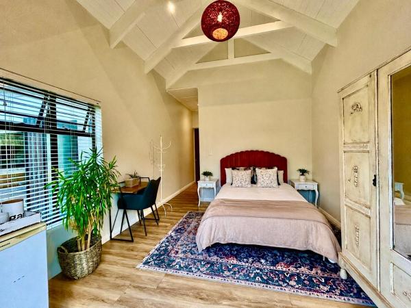 Paarl Room - Wellington, South Africa