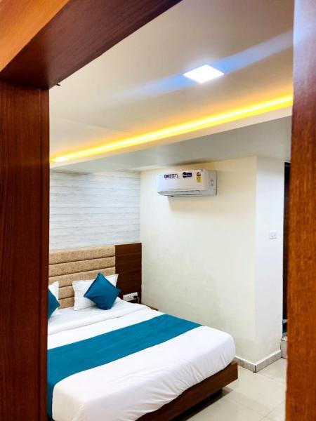 Hotel Namste Ac Rooms - Vadodara