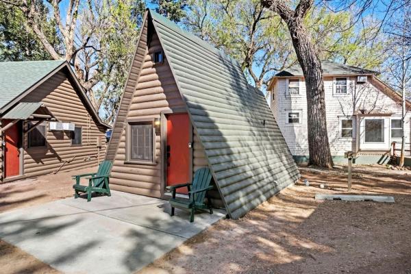 Rustic A-frame Cabins With Modern Amenities Near Garden Of The Gods In Colorado Springs, Colorado - Colorado