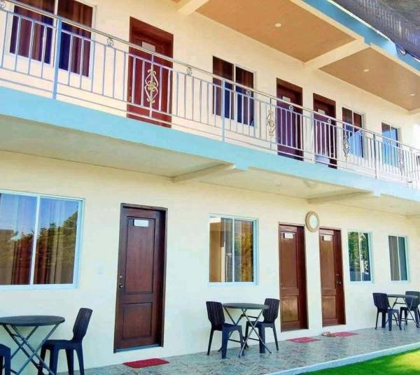 Balud White Beach Resort - Moalboal