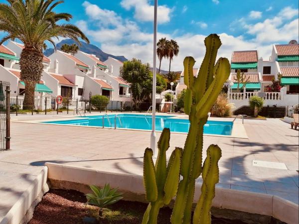 Sunny Villa Holiday Home - Adeje