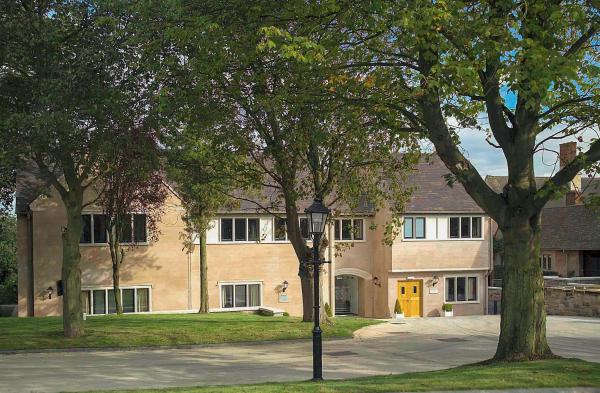 Knights Suite Rooms And Events - Leamington Spa
