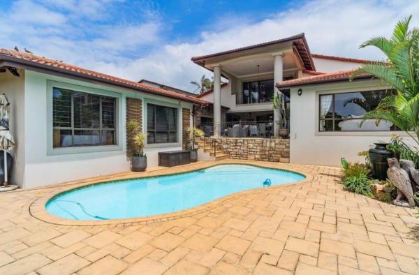 Emmello Glaney Breeze - Durban