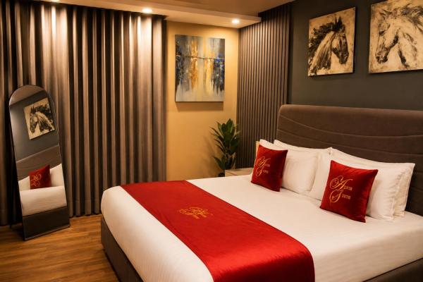 Goldcrest Mall - Luxury One-bed Apartment By Alvis Suite - Lahore