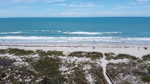 Newly Remodeled 2- Bedroom Ocean Front Condo - Cocoa Beach, FL