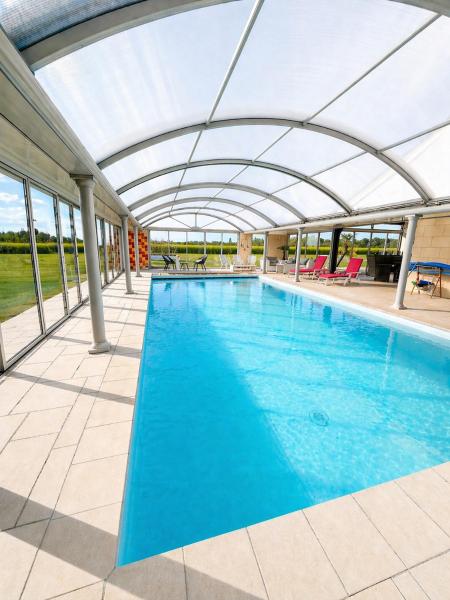 Domaine De La Chesnaie - Piscine Couverte - Gennes