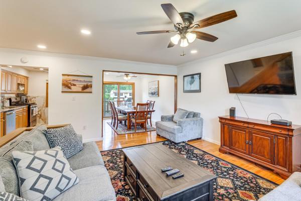 10 Mi To Beach! Group-friendly Bayville Getaway - Goose point, Manchester Township