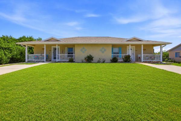 Gorgeous Master Unit W 2 Full Kitchens - Englewood, FL