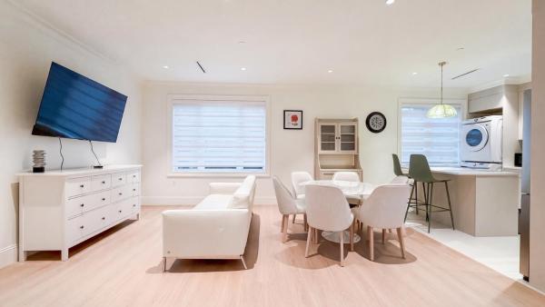 Bright New 5br Kerrisdale House - Bowen Island