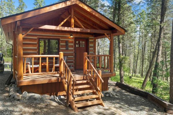Moose Hollow Studio Cabin - Eureka, MT