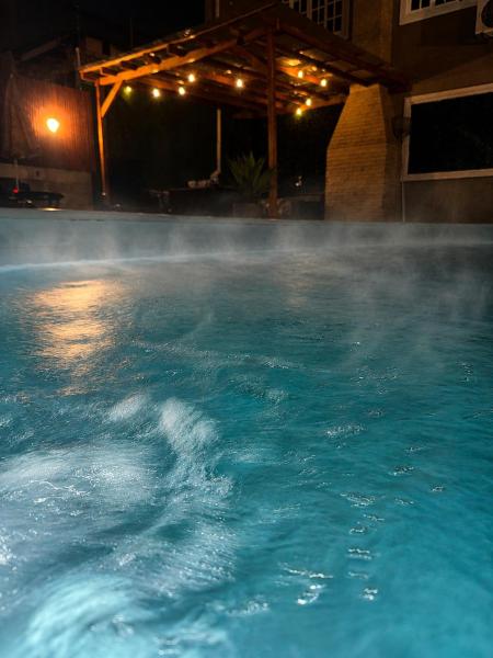 Espaço Privativo Com Piscina Aquecida E Ambiente Exclusivo - Curitiba
