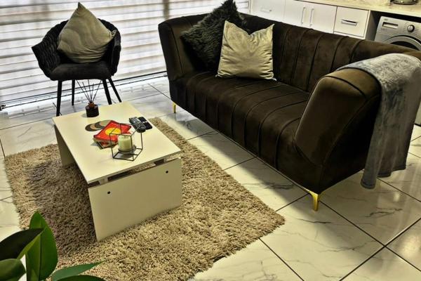 Elite Luxury Garden Escape, Executive Cottage In Welkom With Wi-fi & Parking - Welkom