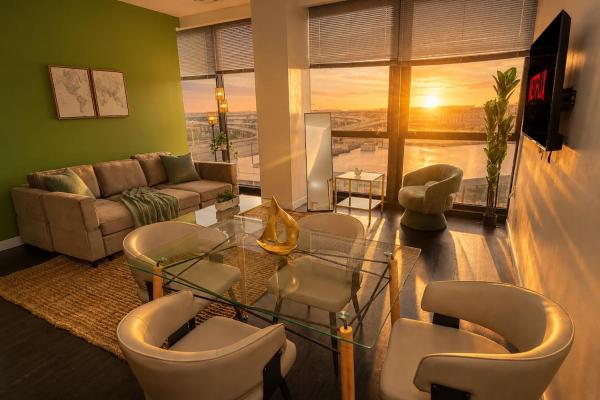 Westown 2br Escape - 10 Minutes Walk To Riverwalk - Summerfest, Milwaukee