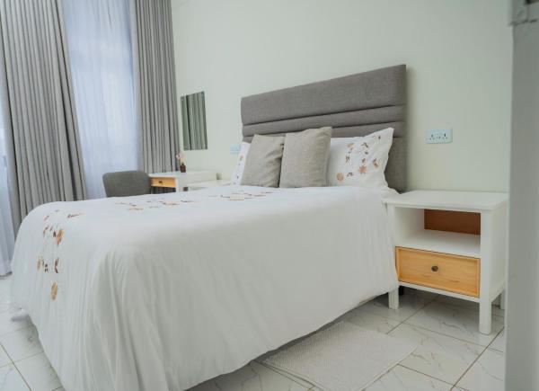 Classy Apartment At Megawatt Court - Harare