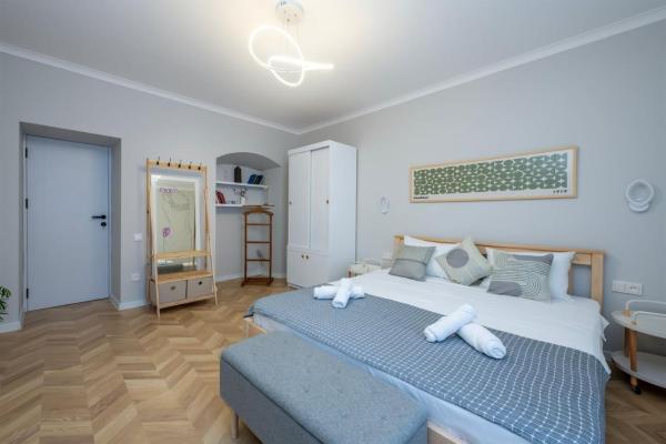 Elegant 2br House Escape In Vibrant Avlabari - Tbilisi