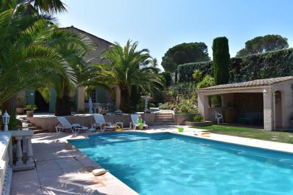 Appartement Rez De Villa - 4 Personnes - Fréjus - Vue Piscine - Agay