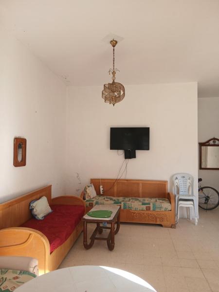Chambre Dans Une Villa A Corniche - Tunisie