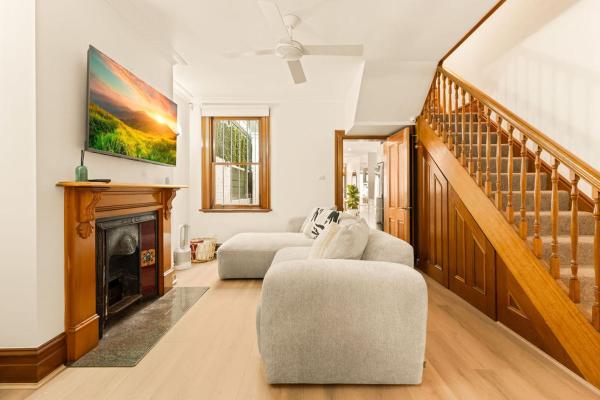 Spacious 4br Surry Hills Stay For 10 With Parking - Surry Hills