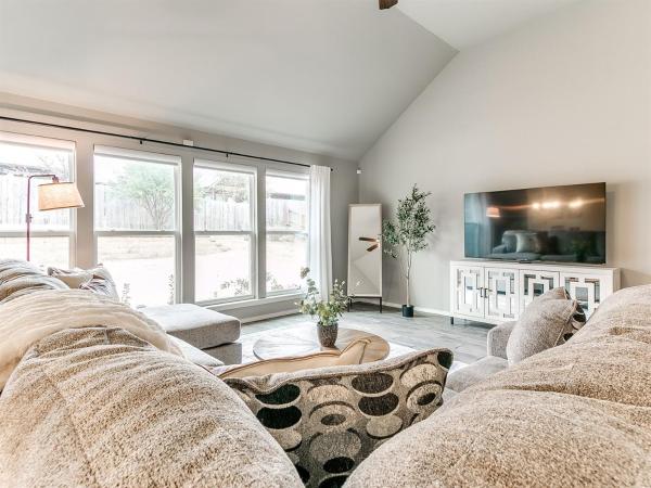 Spacious Ba Home In Beautiful Neighborhood! - Broken Arrow, OK