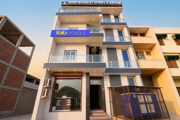 Fabhotel Shri Bhagat Ji Sewa Dham - 250m From Prem Mandir - Vrindavan